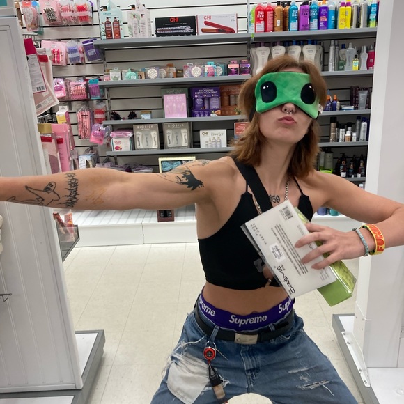 Jerzie's Closet (@jerzieleestarr) | Poshmark